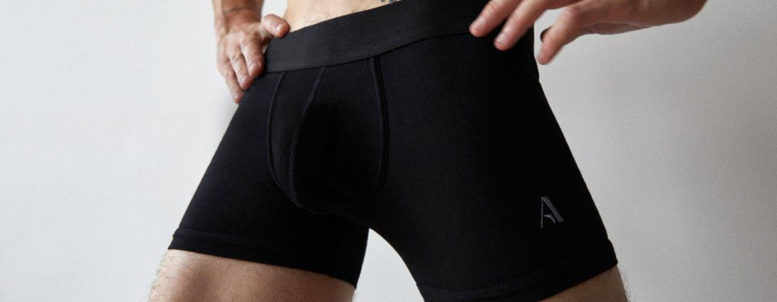 LA PRESSE EN PARLE : Interview d’Akinom dans Le Monde des Grandes ...